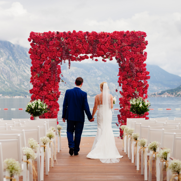 8ft LUXE Red Rose & Wisteria Square Floral Arch with Optional Pipe Kit ...