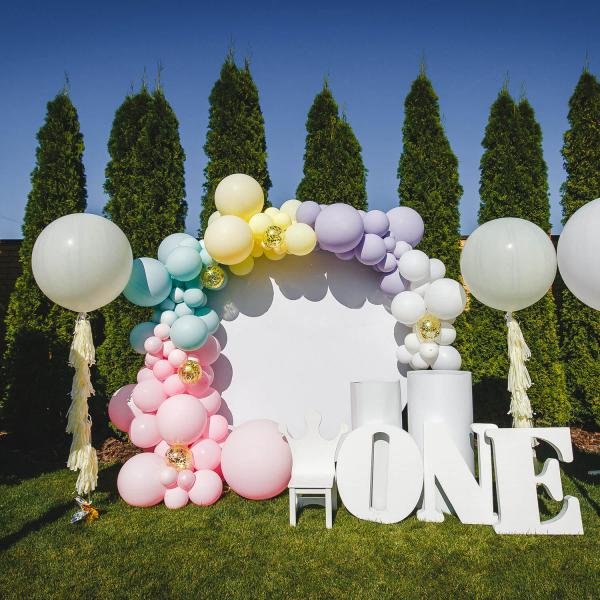 7ft Round Backdrop Set with White Cover and Carrying Bag